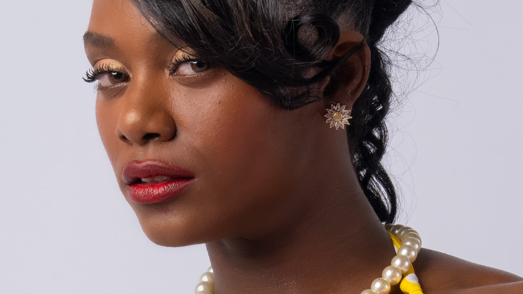 Modern Pin Up: Oneka – TrueRef